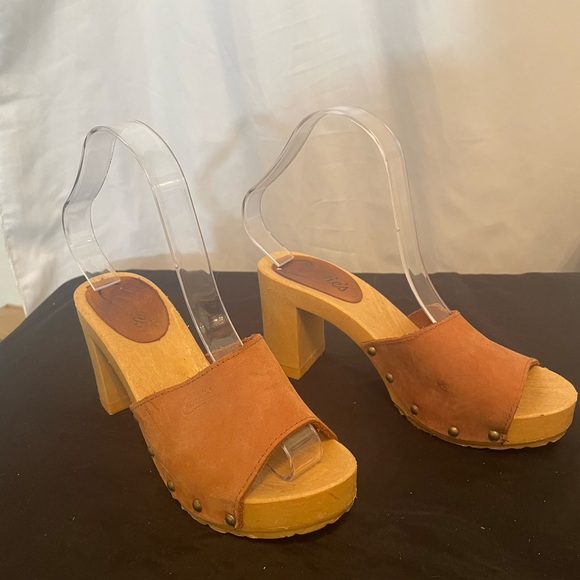 Candie's | Shoes | Candies Demi Vintage Brown Leather Nubuck Mulesclogs ...